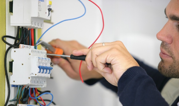 Elektrisien en Solar – Al jou solar en elektriese benodighede